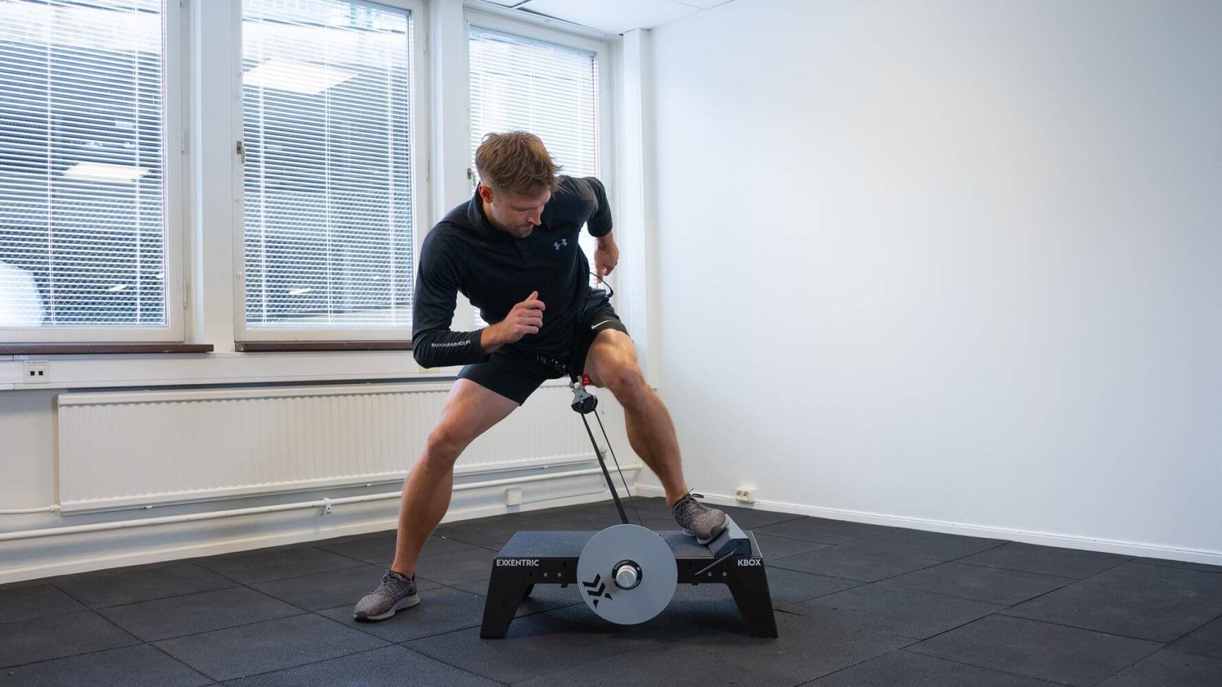 Faster ACL Recovery: Unleashing the Power of Flywheel Training | Exxentric
